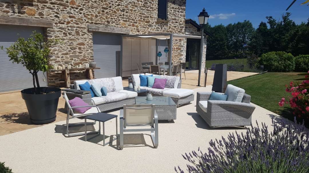 Revêtement en résine pour votre terrasse extérieure | Résineo